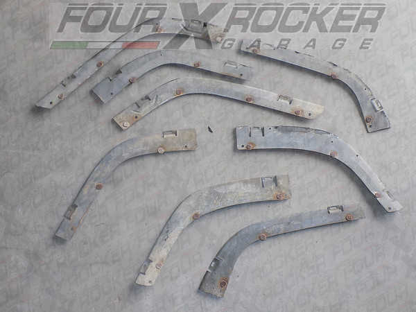 Kit lamierini supporti staffe attacchi parafanghini originali Jeep ...
